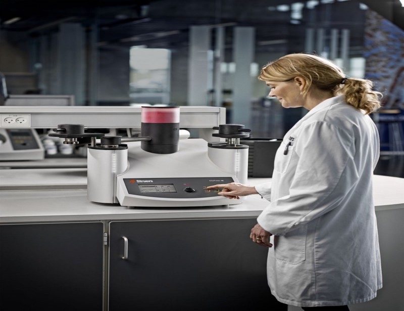 Преса за горещо заливане на металографски образци в смола : CitoPress ...